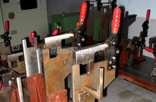 Ứng dụng của cam kẹp trong jig đồ gá 1